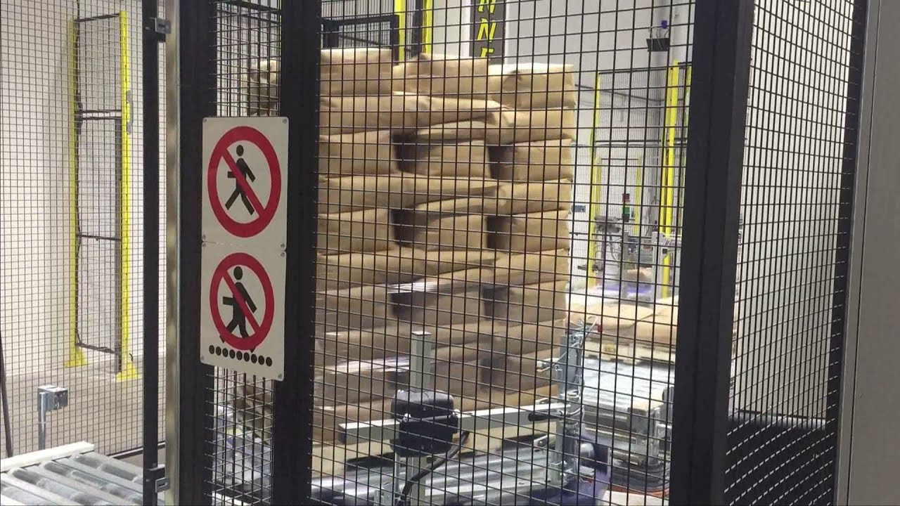 Automated Turntable Stretch Wrapper for Pallets - Wrapping Machine Automated Turntable Stretch Wrapper for Pallets - Wrapping Machine